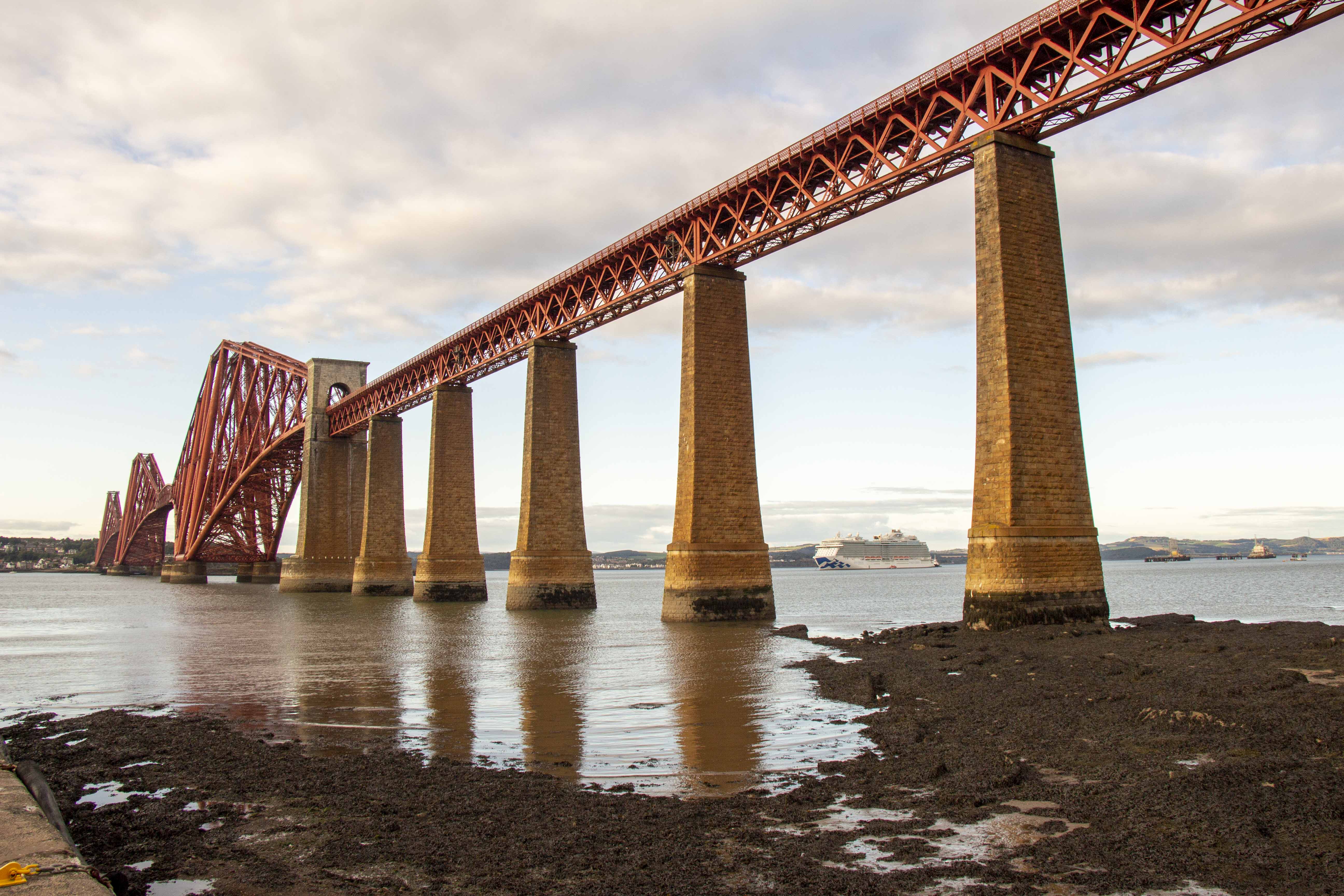 The Old Bridge – Travelling Soles